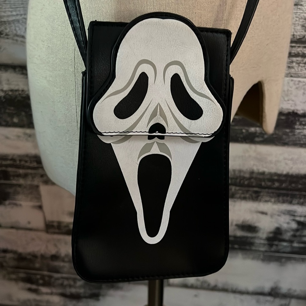 Scream Ghostface Small Purse. - Gem